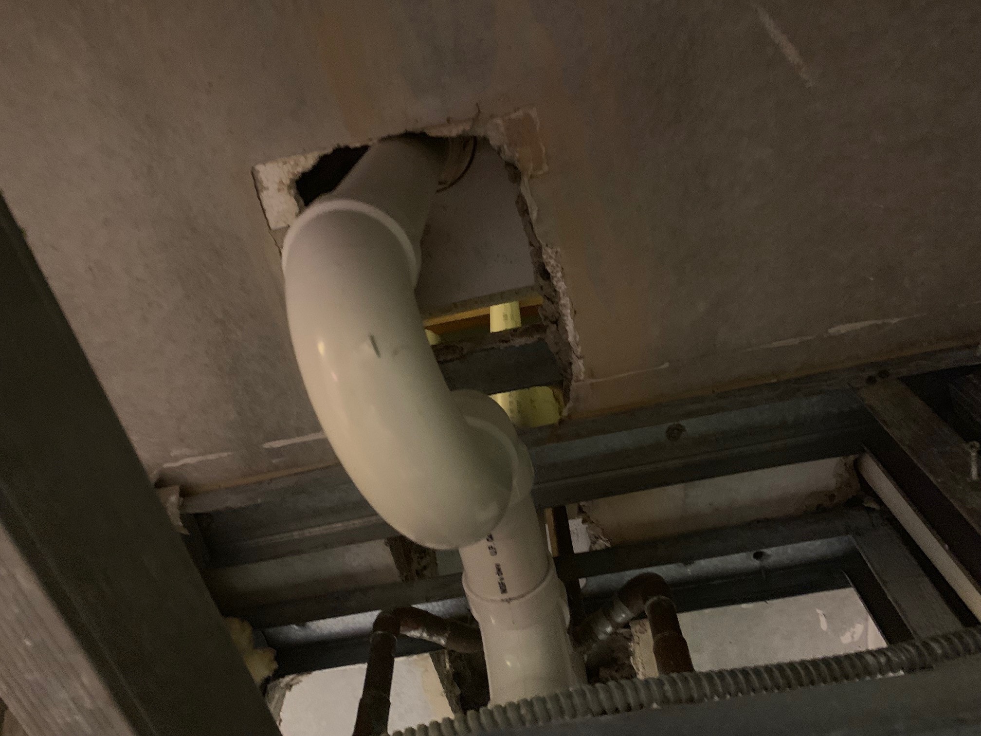 Large opening in concrete slab with small penetration - concre...