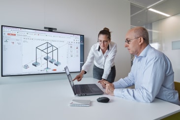 Hoe verdeelt de SOFAmethode de afschuiving op de achterste rij...